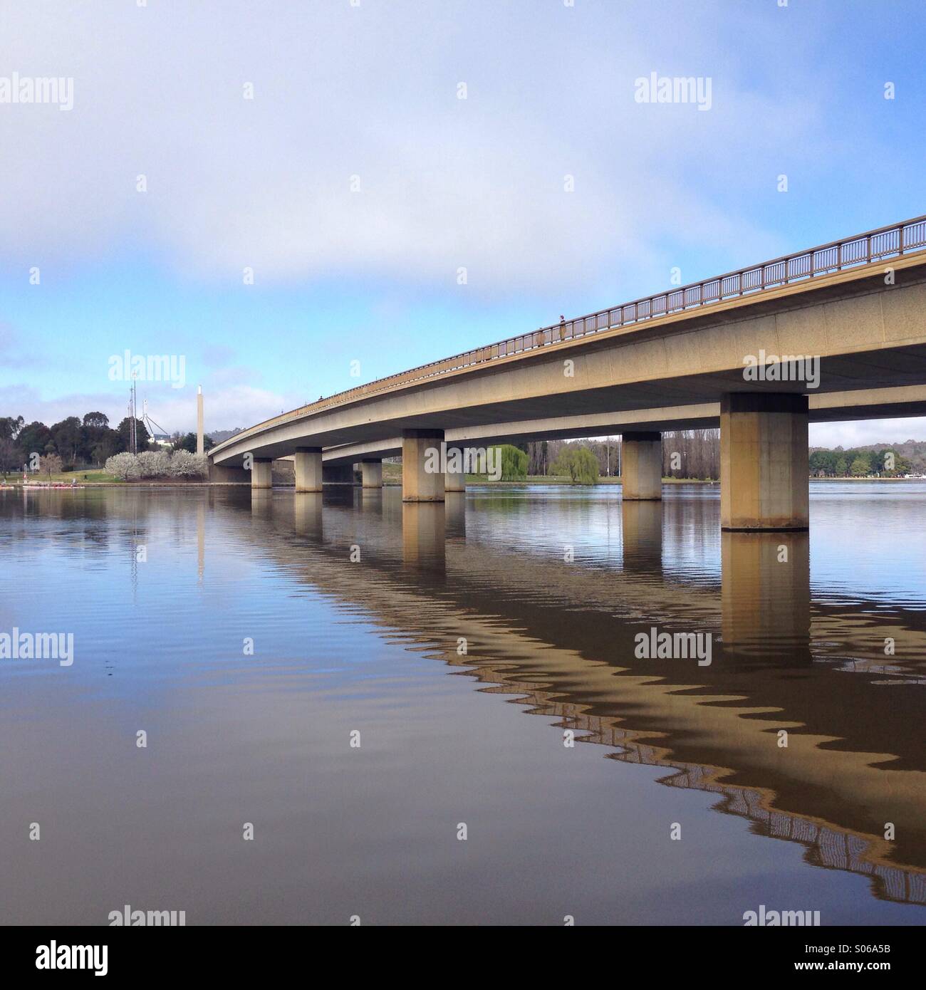 Commonwealth Avenue Bridge Canberra Australia Stock Photo - Alamy
