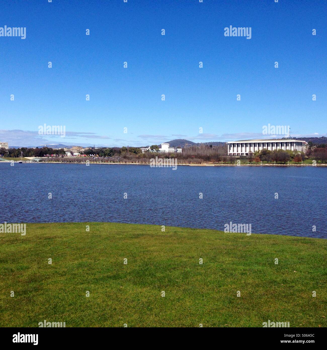 Green grass regatta point lake clear day sunny hi-res stock photography ...