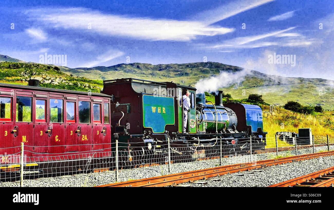 Ffestiniog railway hi-res stock photography and images - Alamy