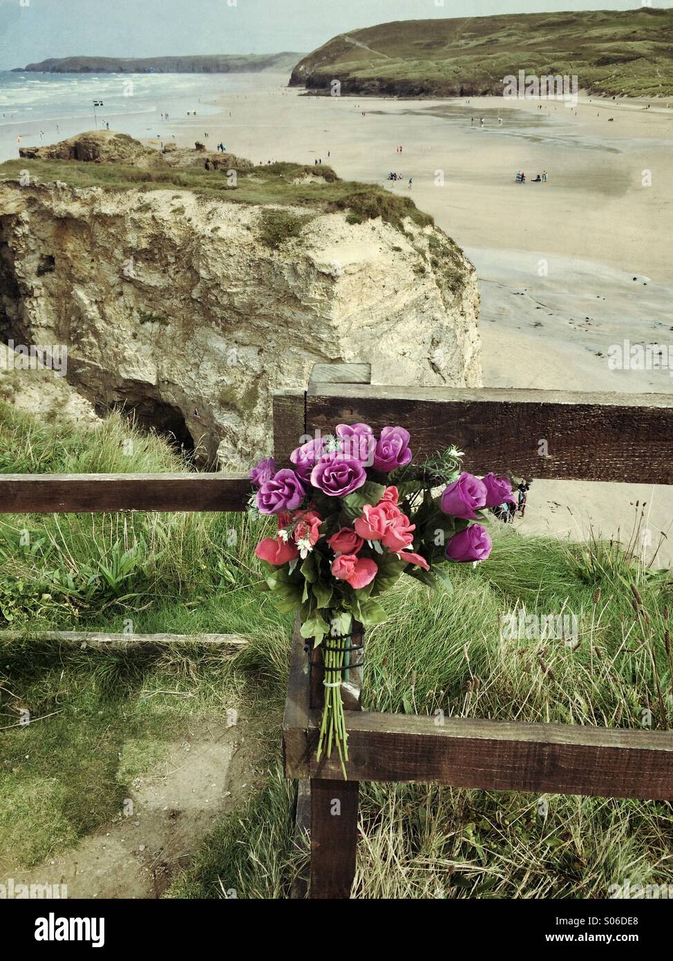 Flowers left by Perranporth beach, Cornwall Stock Photo - Alamy