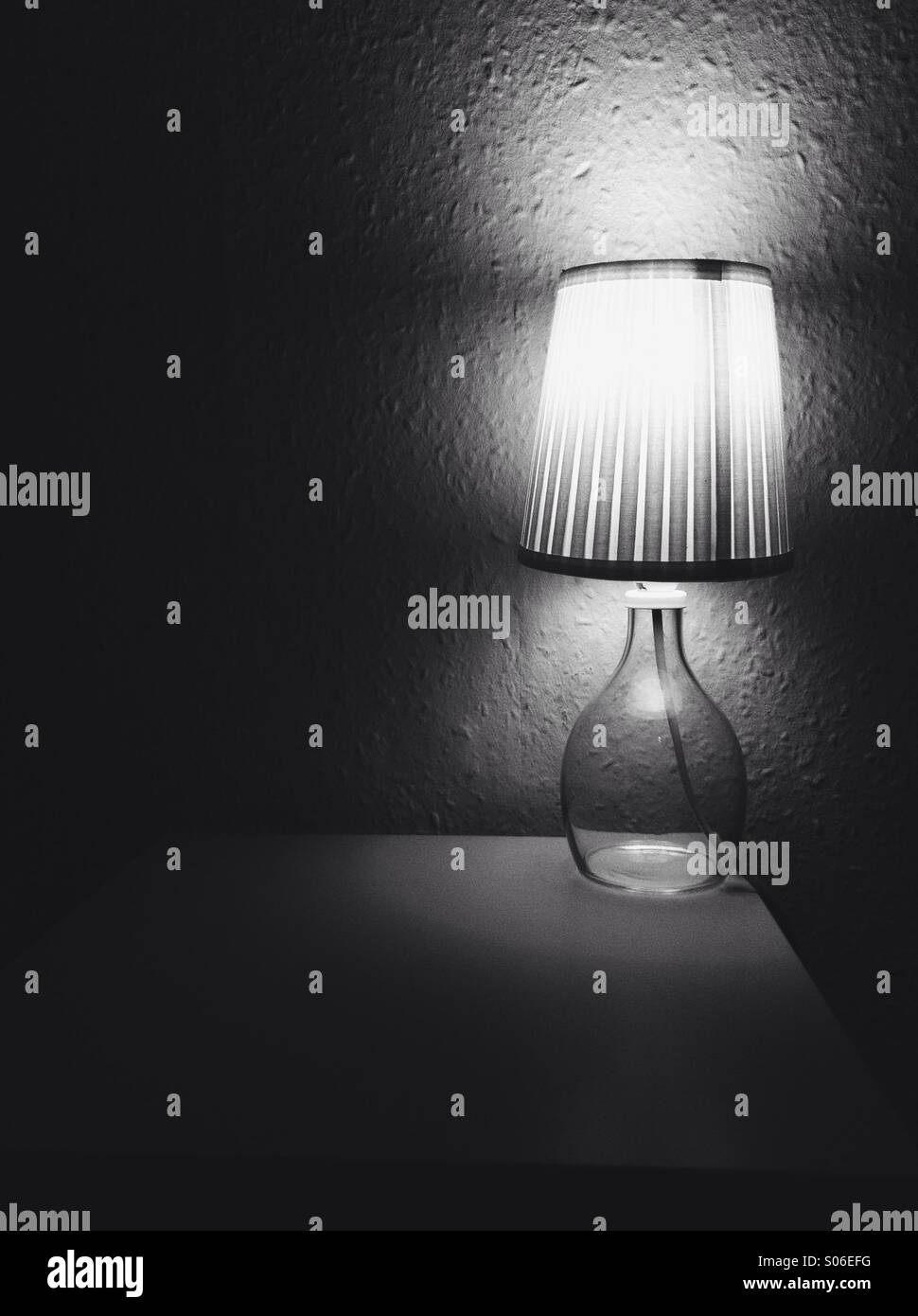 Feeling relaxed hi-res stock photography and images - Alamy