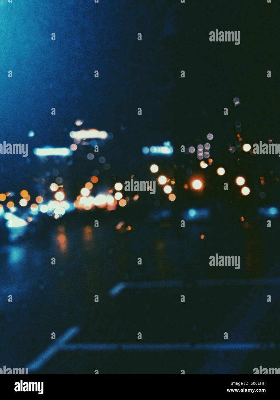 Blurry street lights hi-res stock photography and images - Alamy