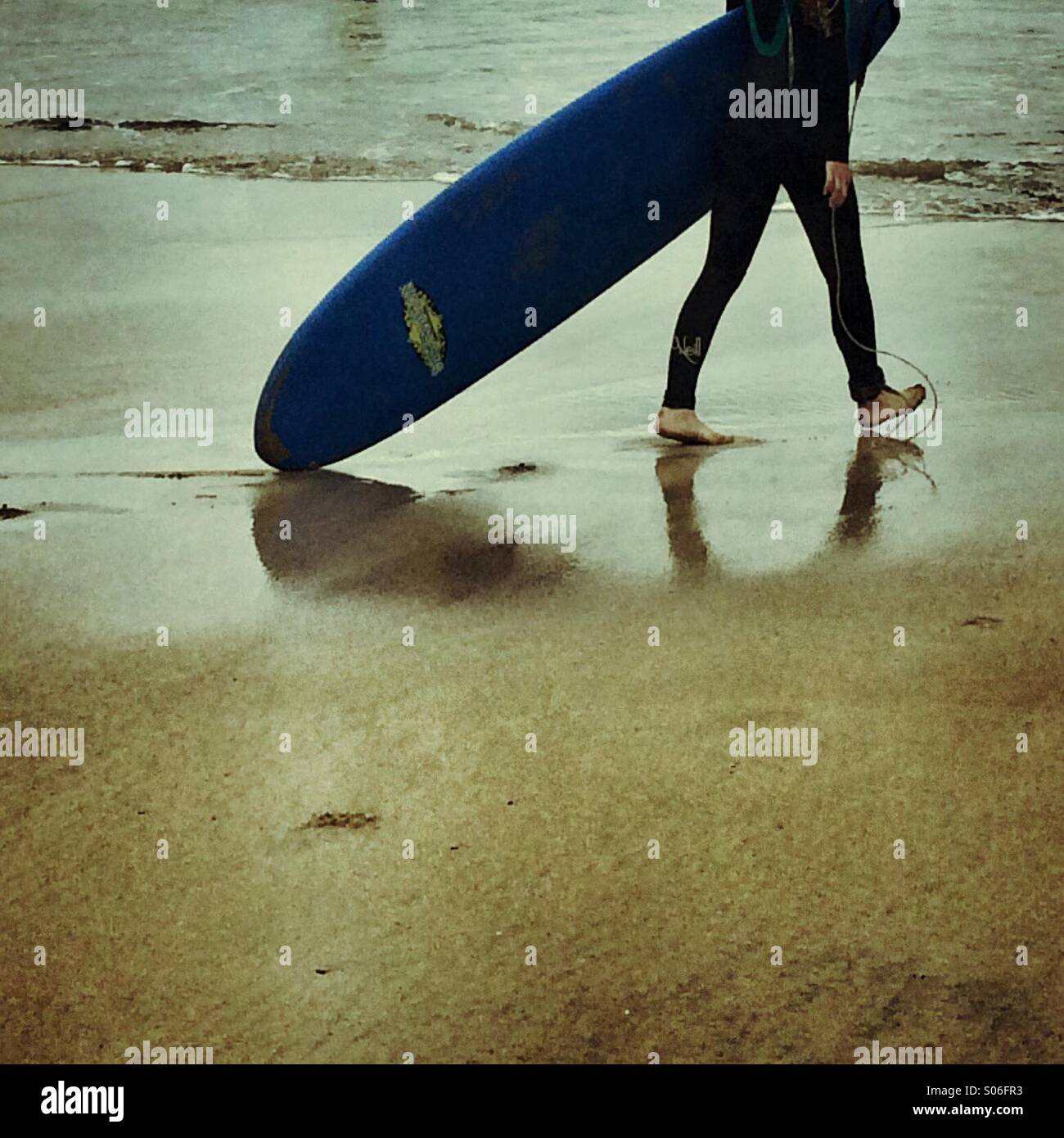 Carrying a surf board hi-res stock photography and images - Alamy