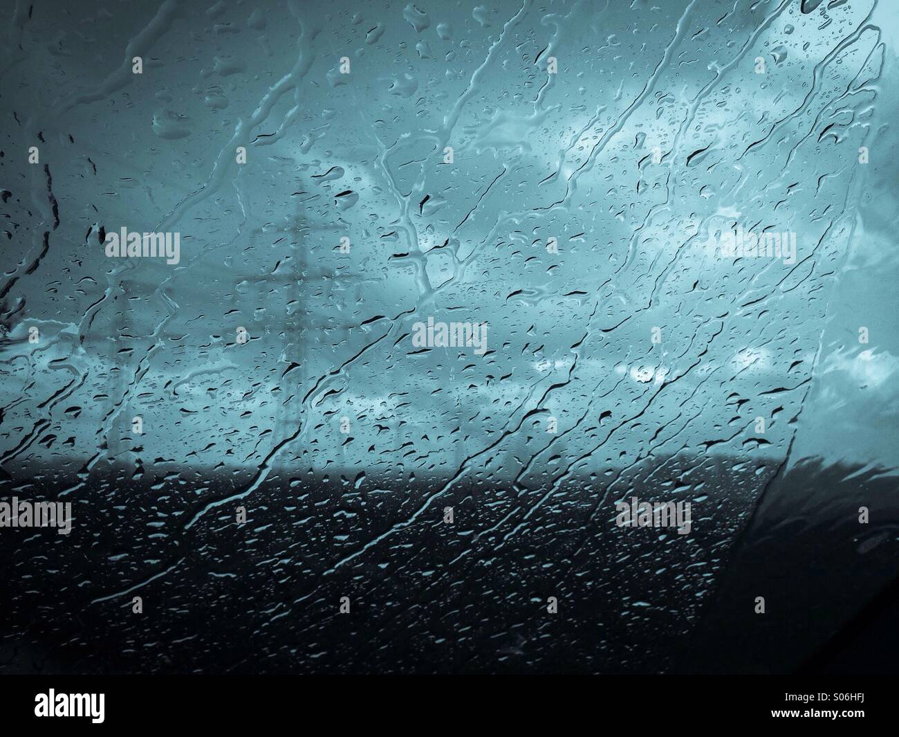 Rain on front of car hi-res stock photography and images - Alamy