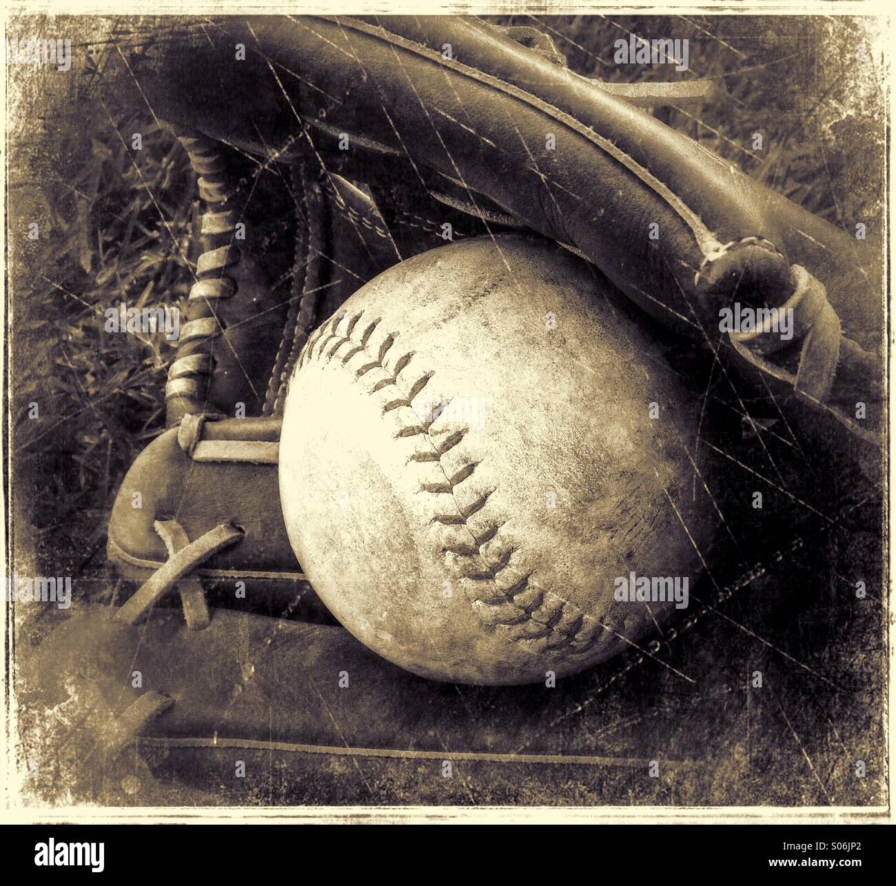Vintage baseball gloves hi-res stock photography and images - Alamy