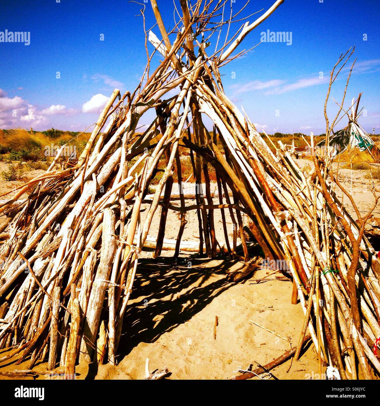 Native american tent hi-res stock photography and images - Alamy