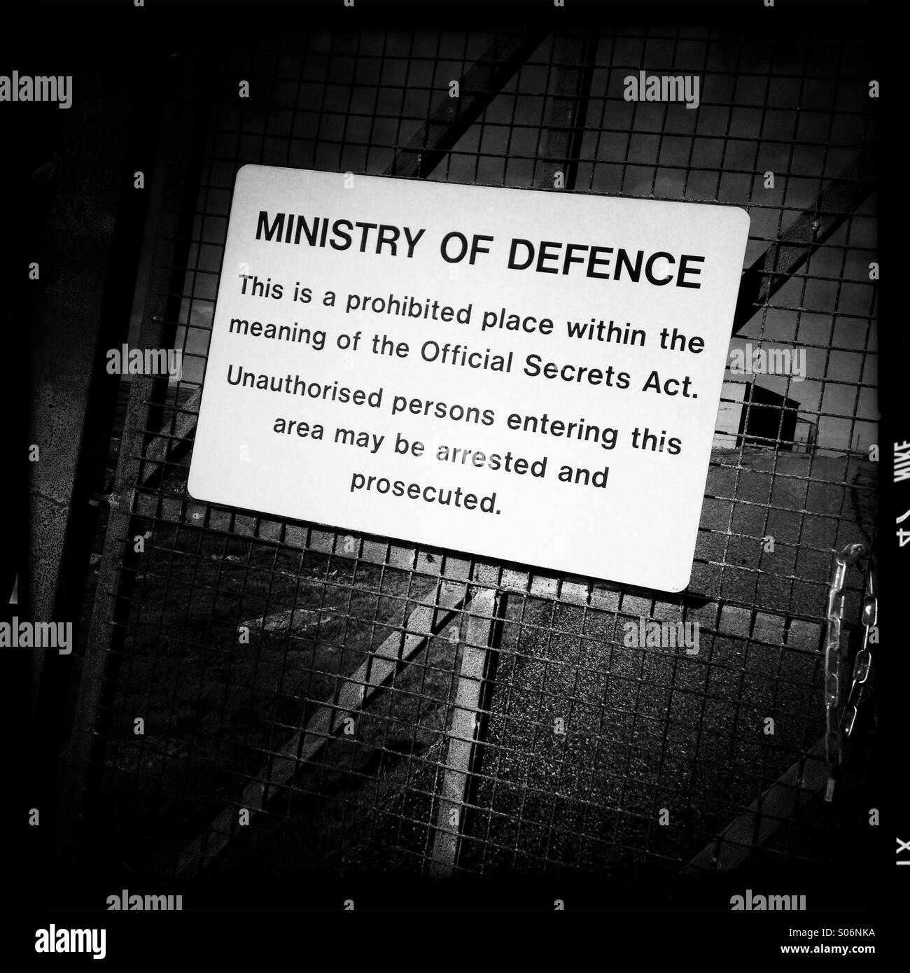 Ministry of defence sign hi-res stock photography and images - Alamy