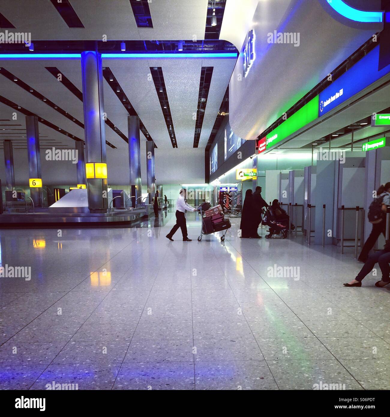 Airport arrivals heathrow architecture hi-res stock photography and ...