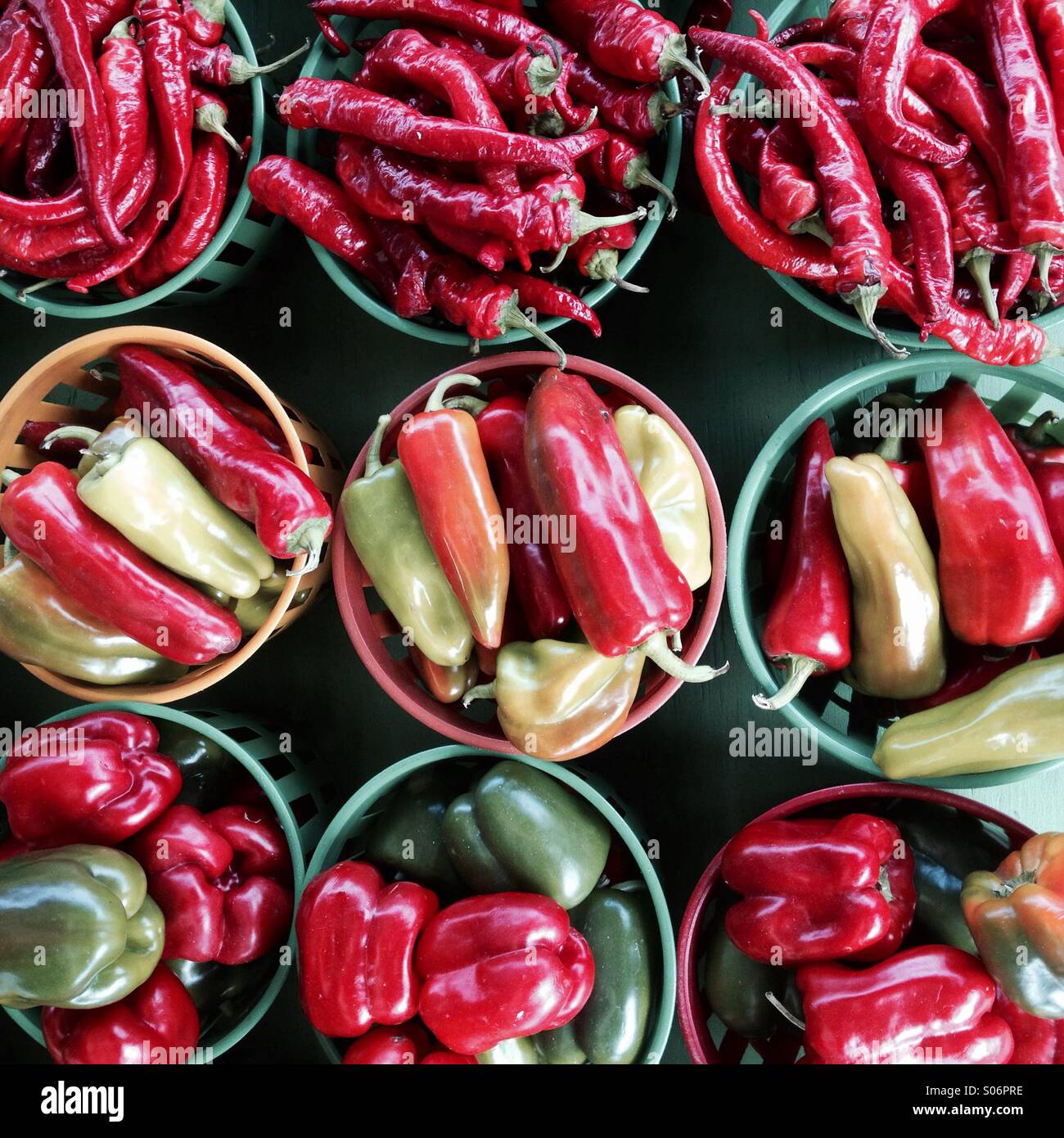 Peppers of the stalls hi-res stock photography and images - Alamy