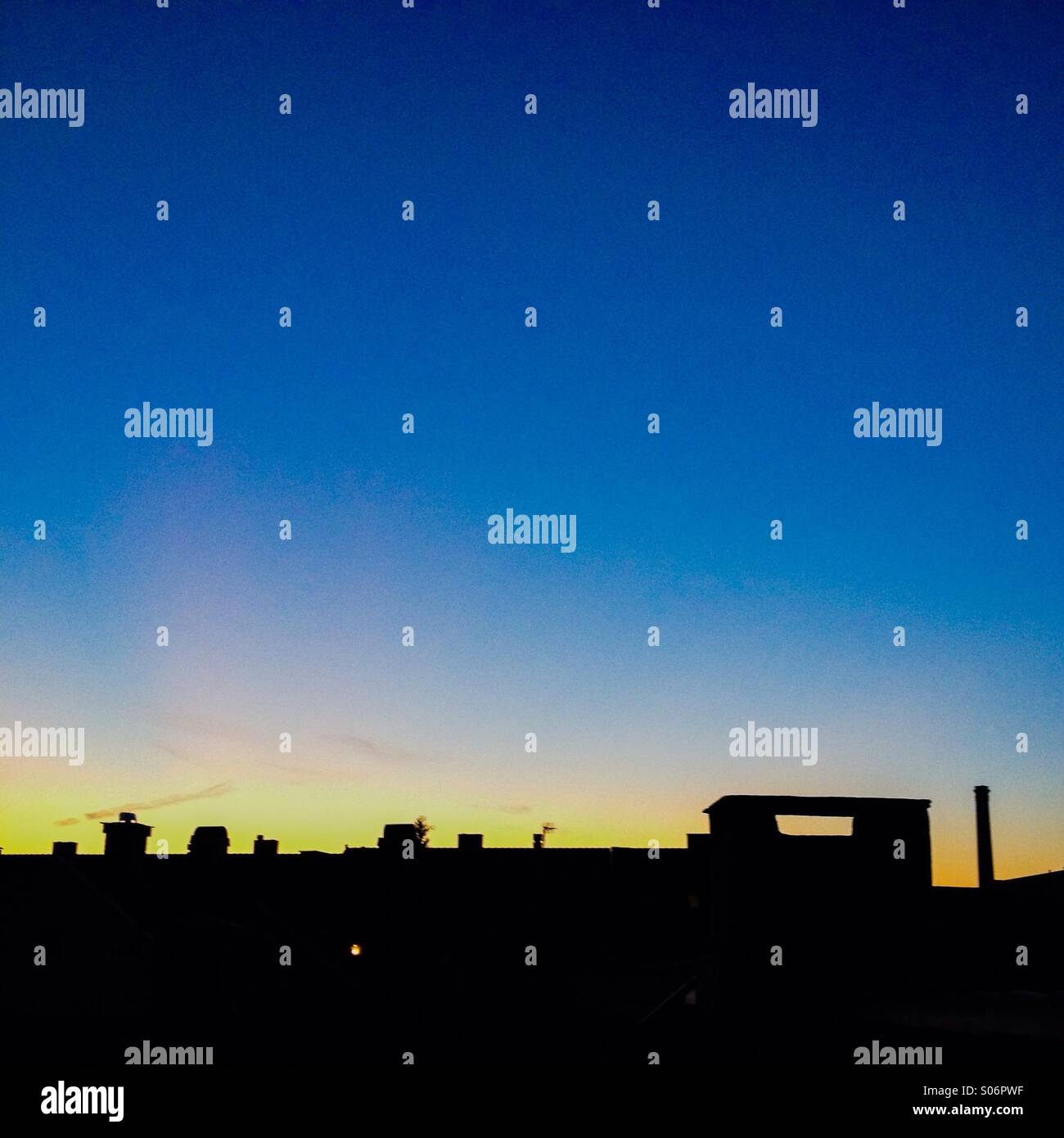 Blue and yellow sunset hi-res stock photography and images - Alamy