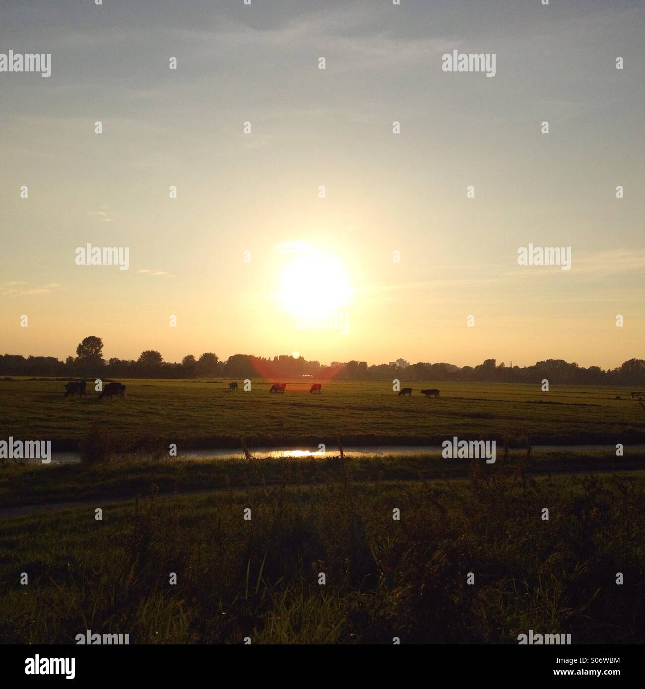 Sunset october hi-res stock photography and images - Alamy