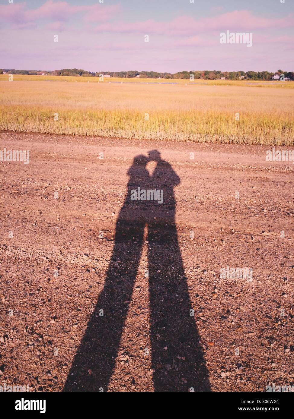 Shadows of a married couple hi-res stock photography and images - Alamy
