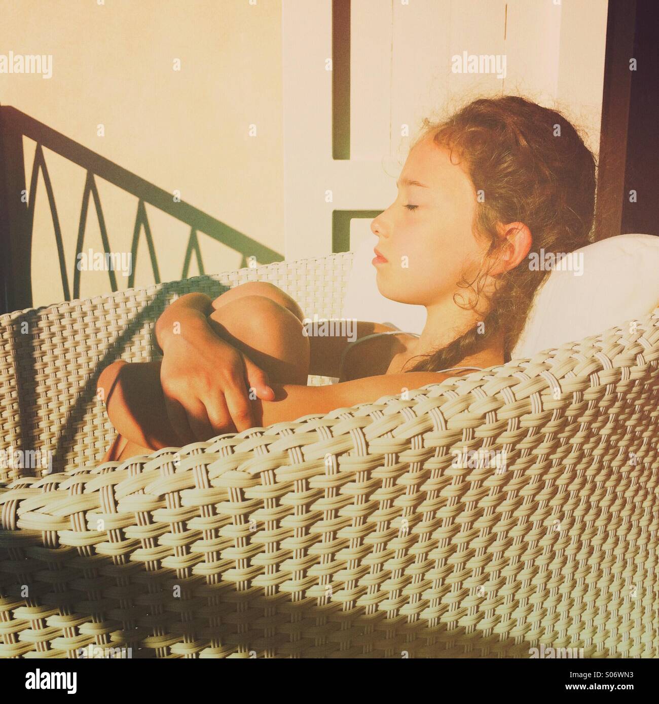 Girl thinking holiday hi-res stock photography and images - Alamy