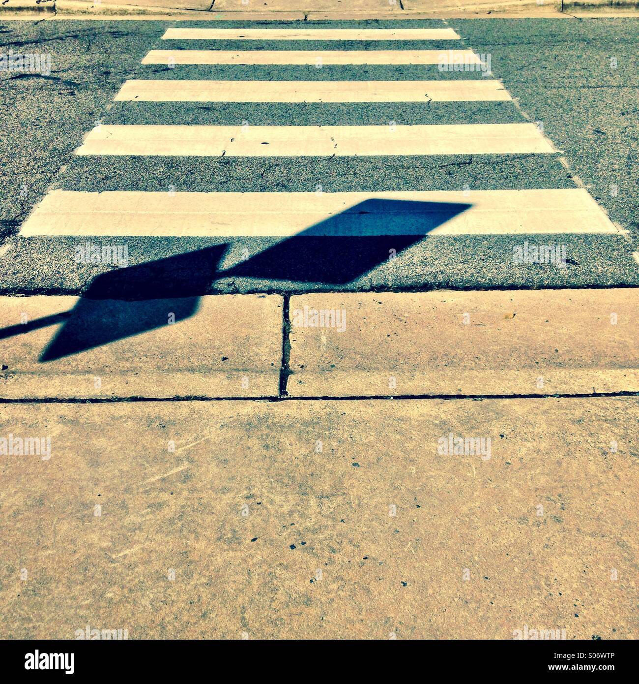 Empty crosswalk hi-res stock photography and images - Alamy