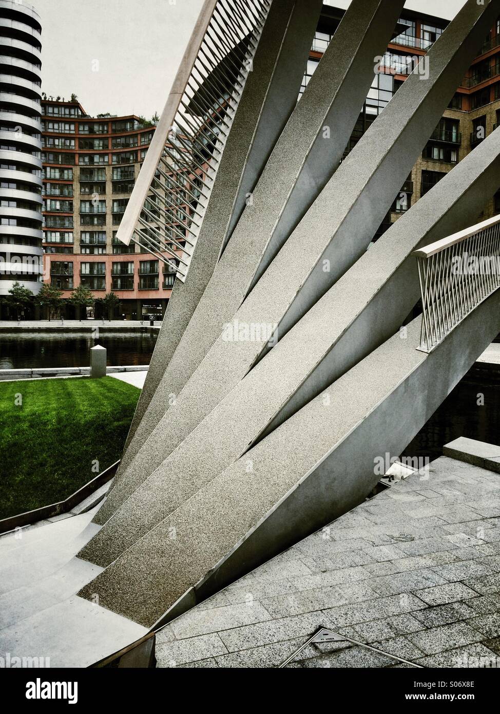 The "Fan Bridge" at Paddington Basin Stock Photo - Alamy
