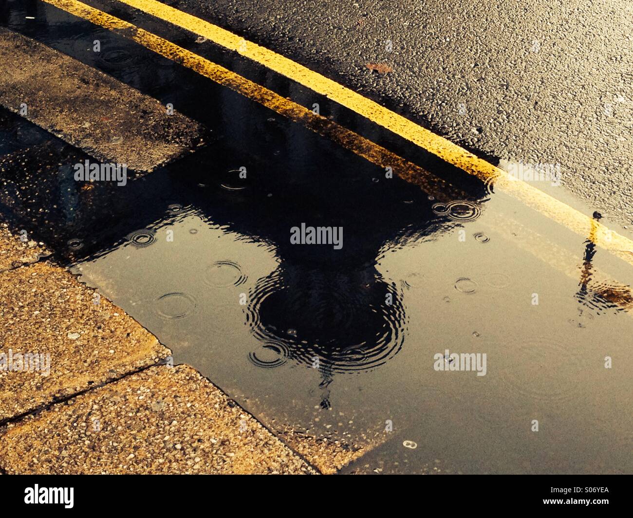 Large puddle hi-res stock photography and images - Alamy