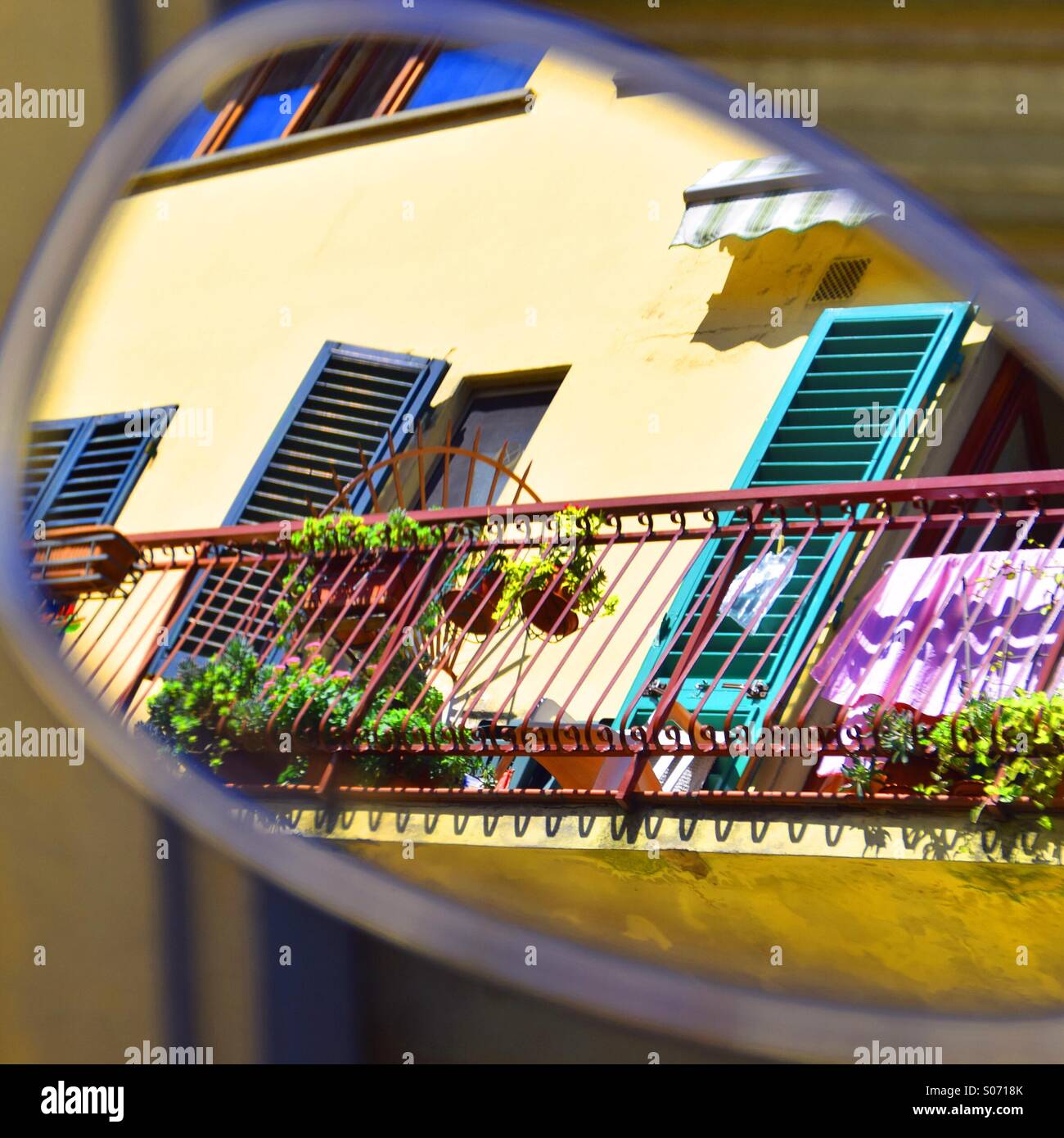Tuscan balcony hi-res stock photography and images - Alamy