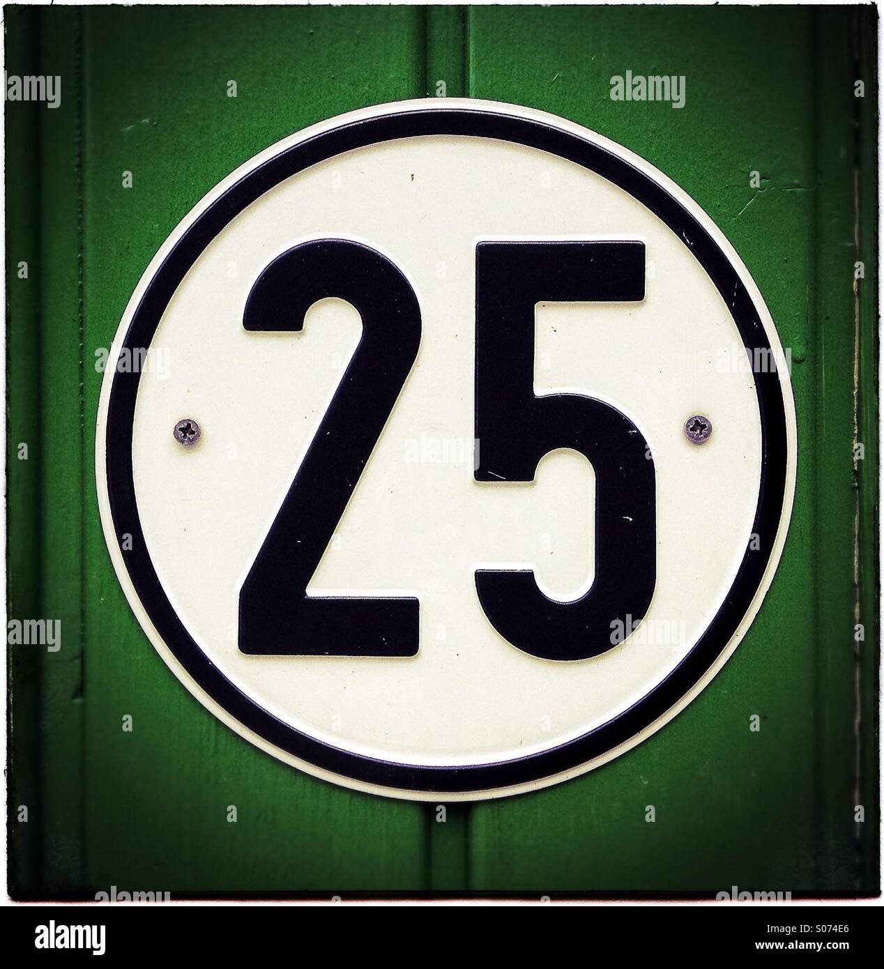 Number 25 sign Stock Photo - Alamy