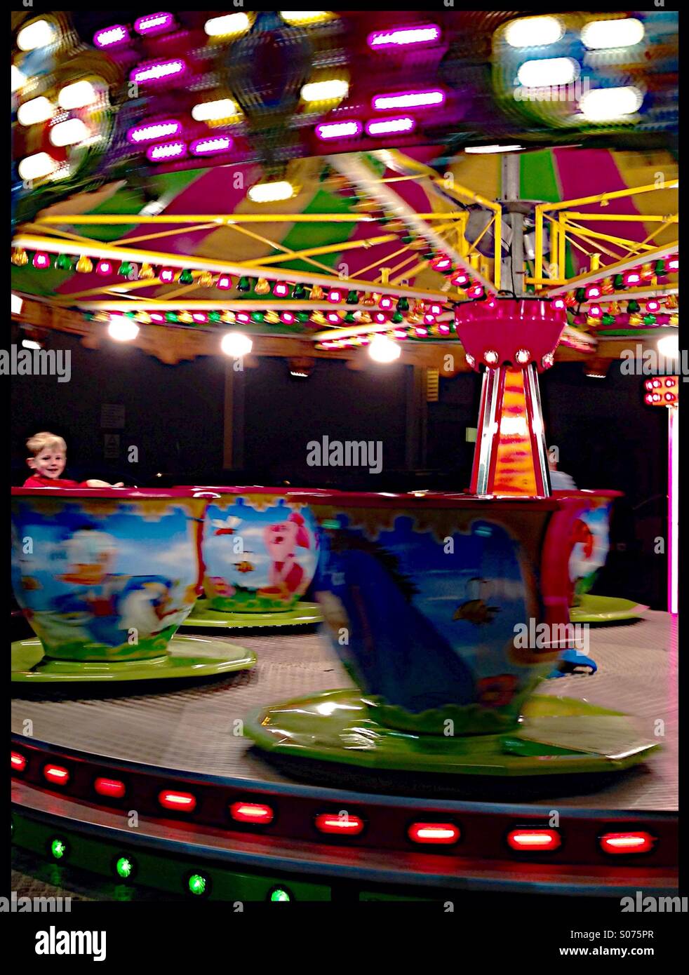 Spinning Tea Cup High Resolution Stock Photography and Images - Alamy