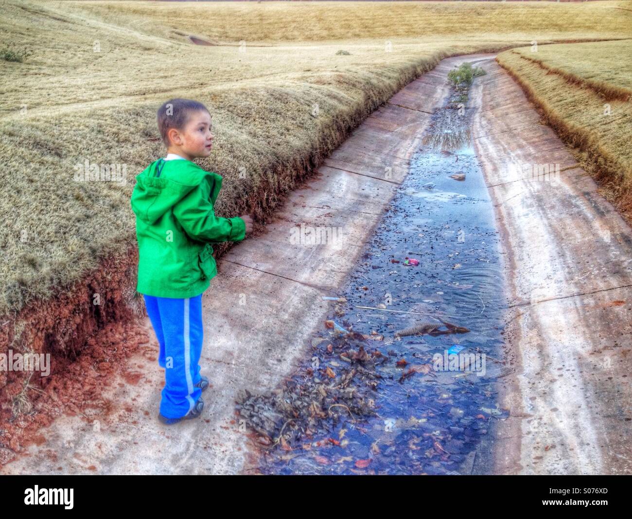 Neighborhood drainage ditch hi-res stock photography and images - Alamy