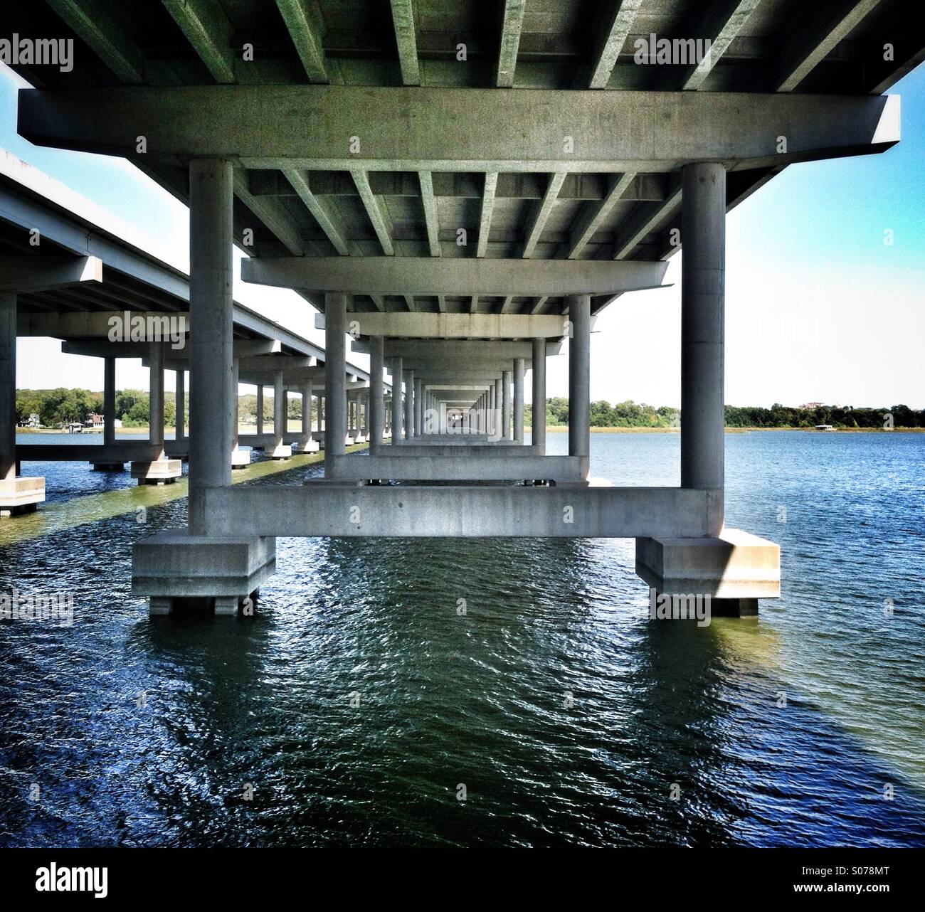 Bridge lake water hi-res stock photography and images - Alamy
