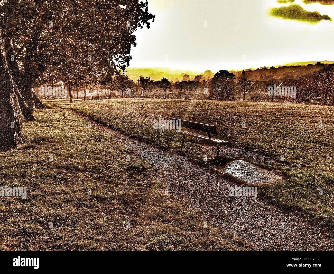 Rain on bench hi-res stock photography and images - Alamy