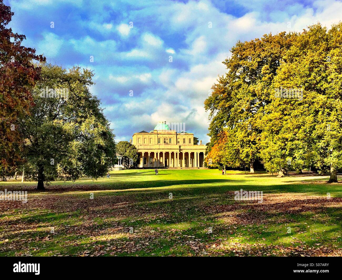Pitville park hi-res stock photography and images - Alamy