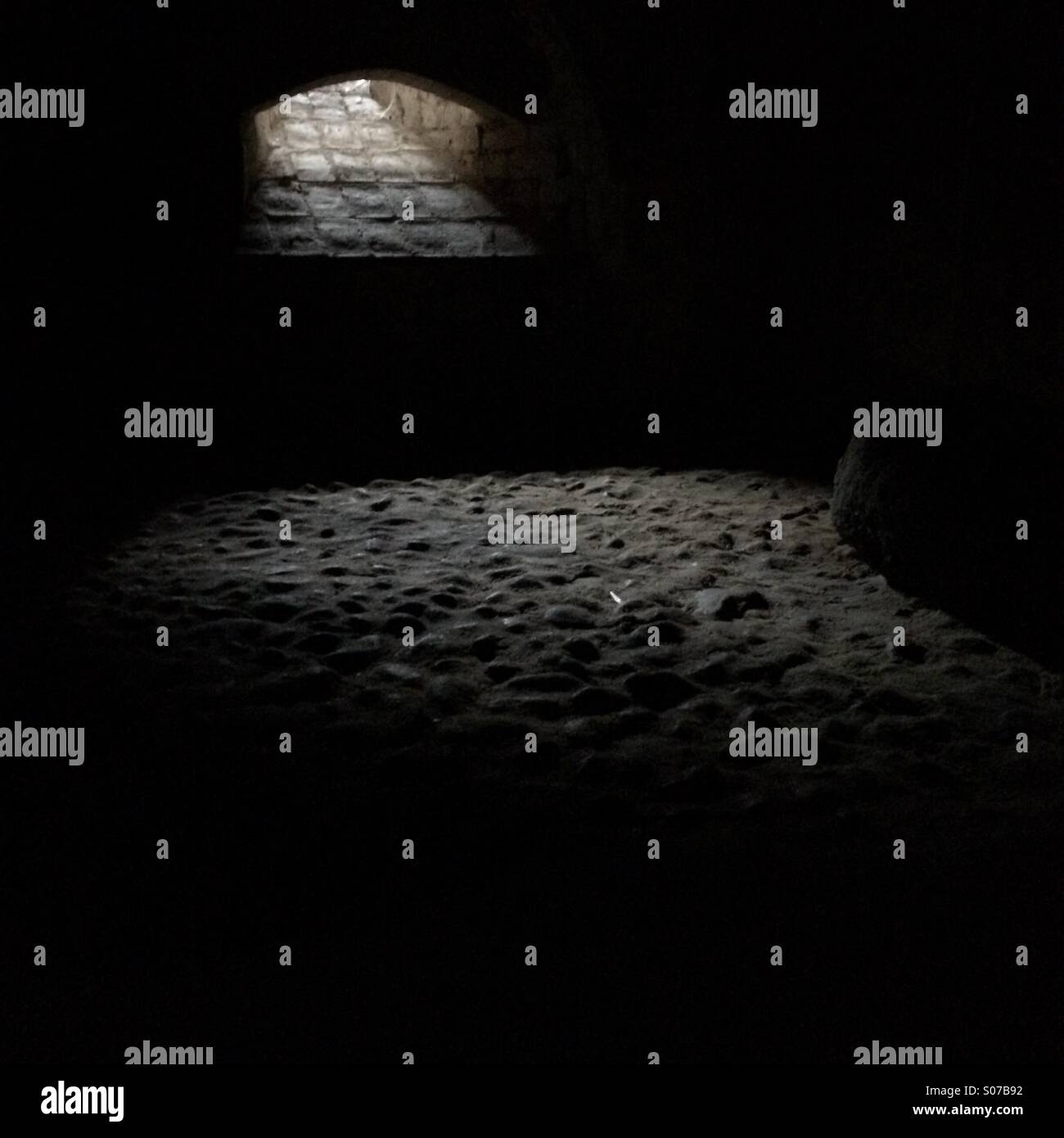 Stone dungeon hi-res stock photography and images - Alamy