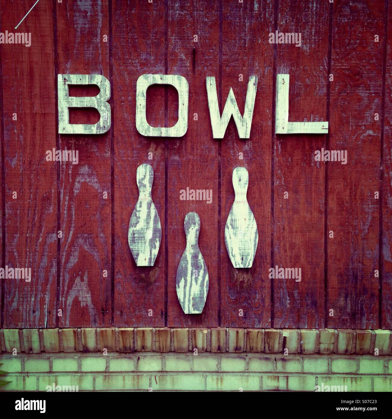 Vintage Bowling Sign Stock Photos & Vintage Bowling Sign Stock Images ...