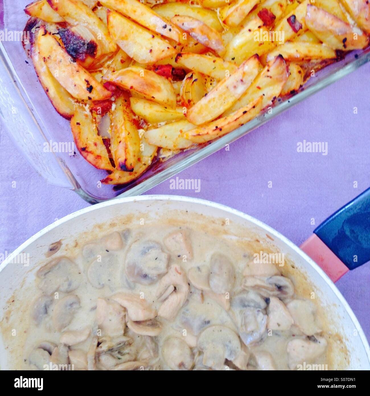 Meal time lunch dinner hi-res stock photography and images - Alamy