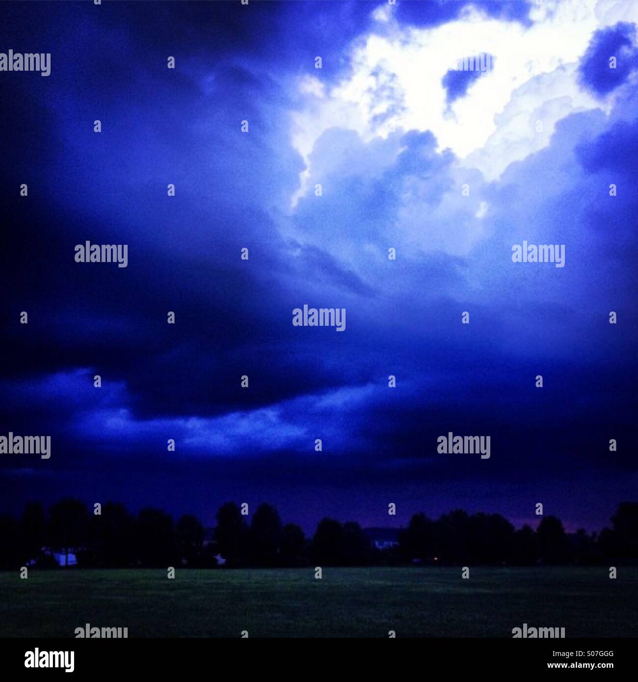 storms a comin! Stock Photo - Alamy