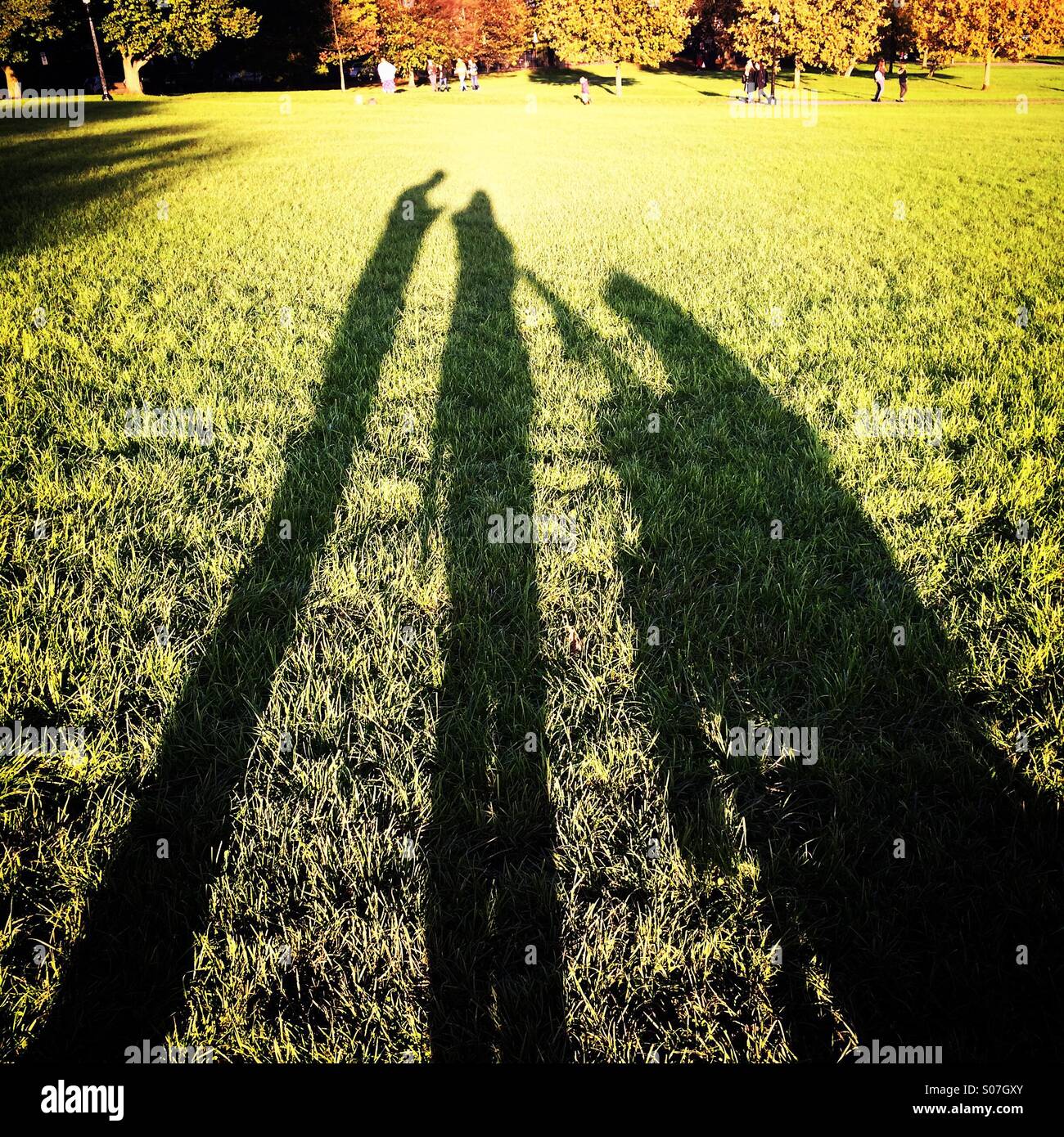 Silhouette mum with baby hi-res stock photography and images - Alamy