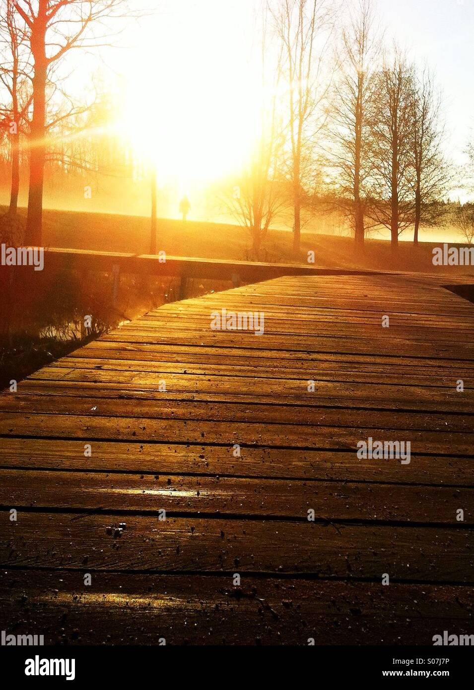 Walk towards the sun hi-res stock photography and images - Alamy
