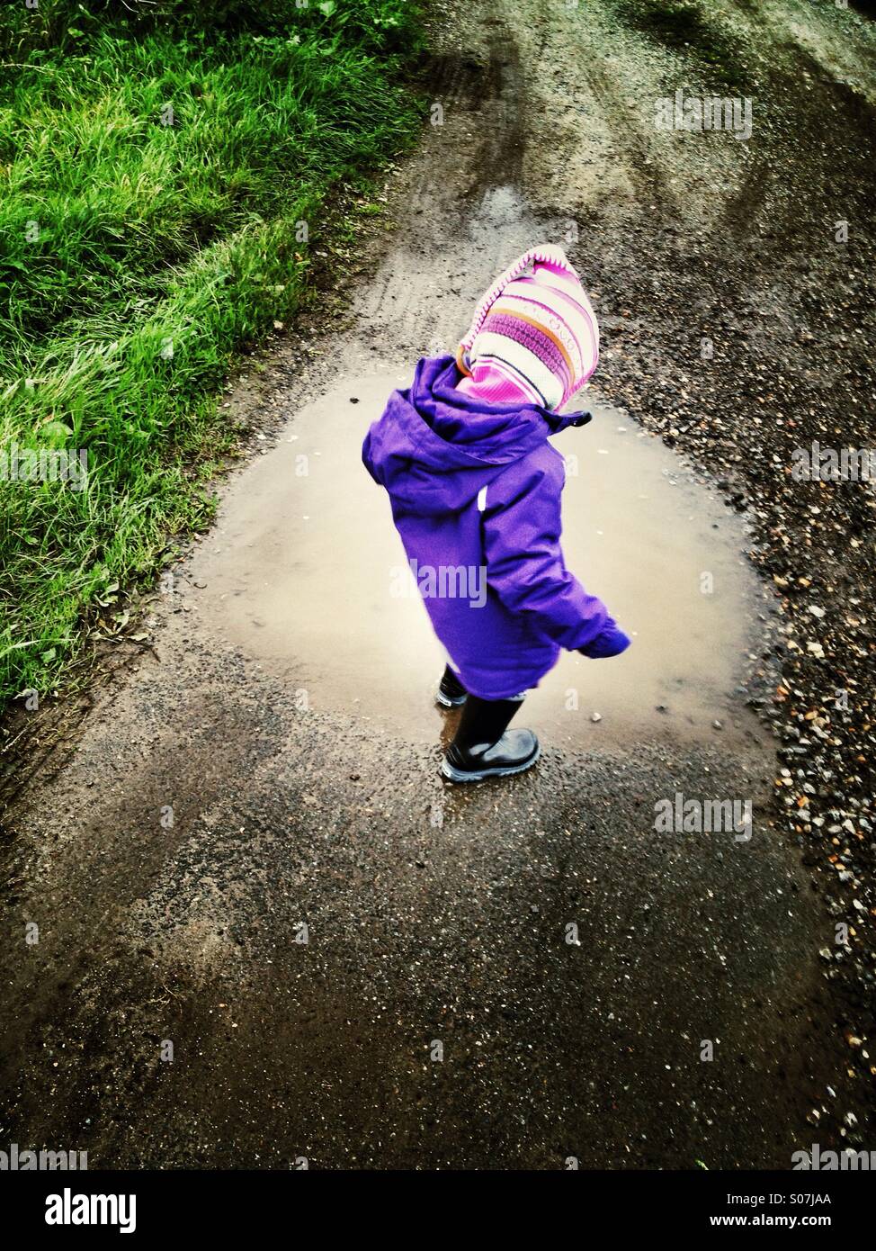 Child play mud hi-res stock photography and images - Alamy