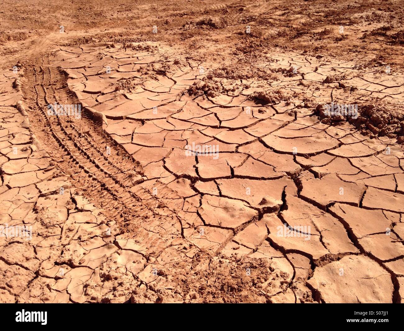 Tire track hi-res stock photography and images - Alamy