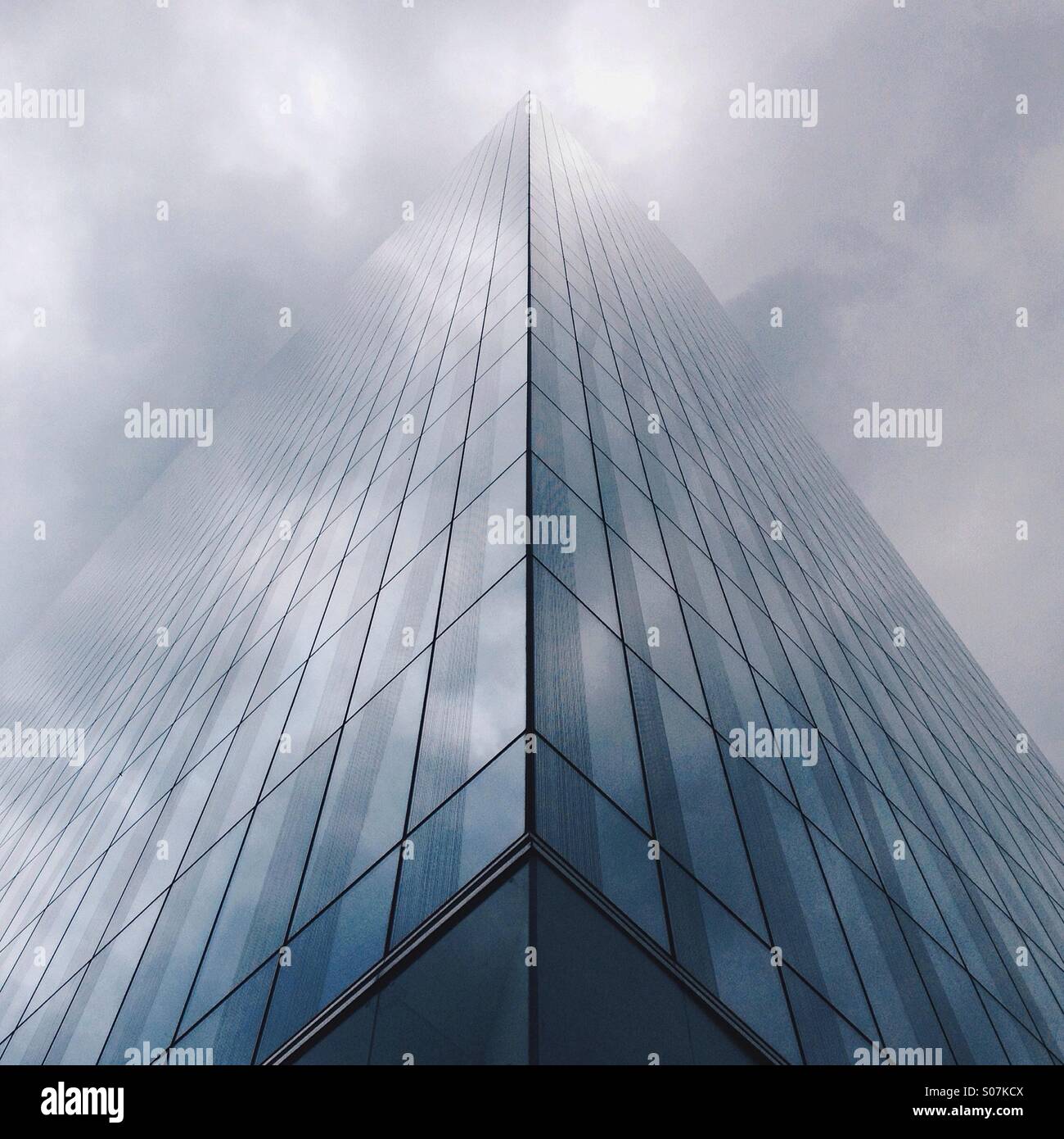 Zuellig Building High Resolution Stock Photography and Images - Alamy