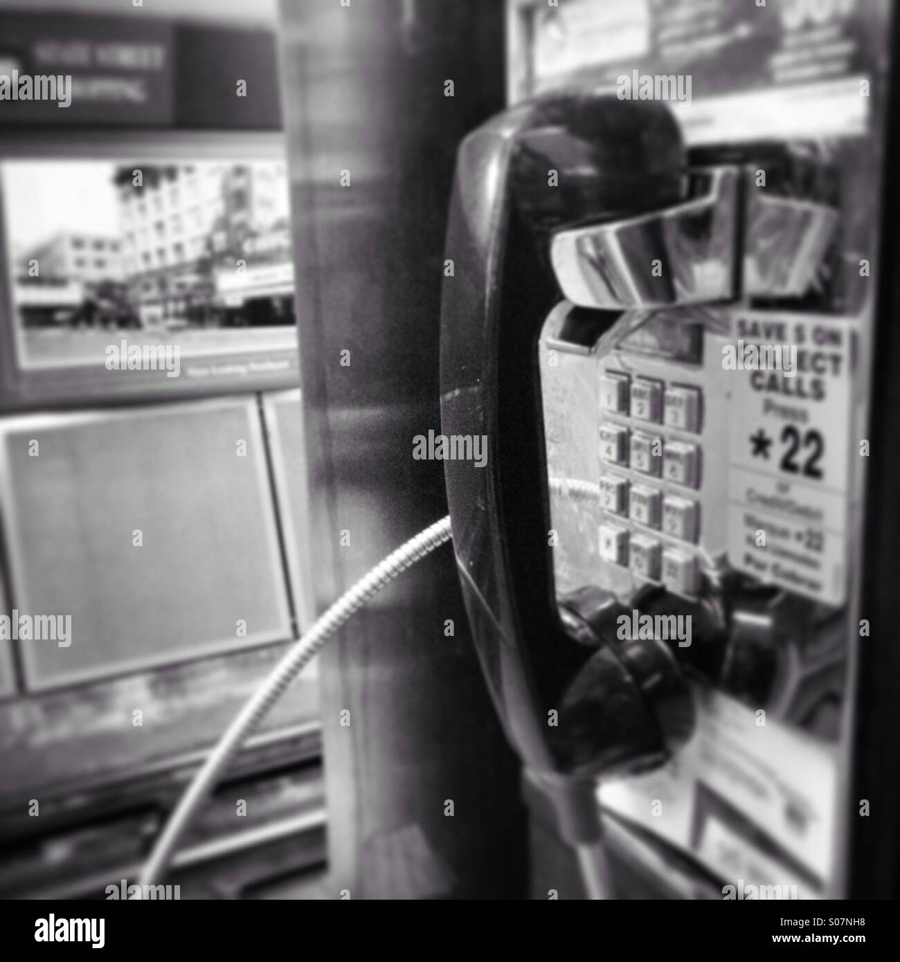 Pay phone at Lake St red line stop. Chicago, 2014 Stock Photo - Alamy