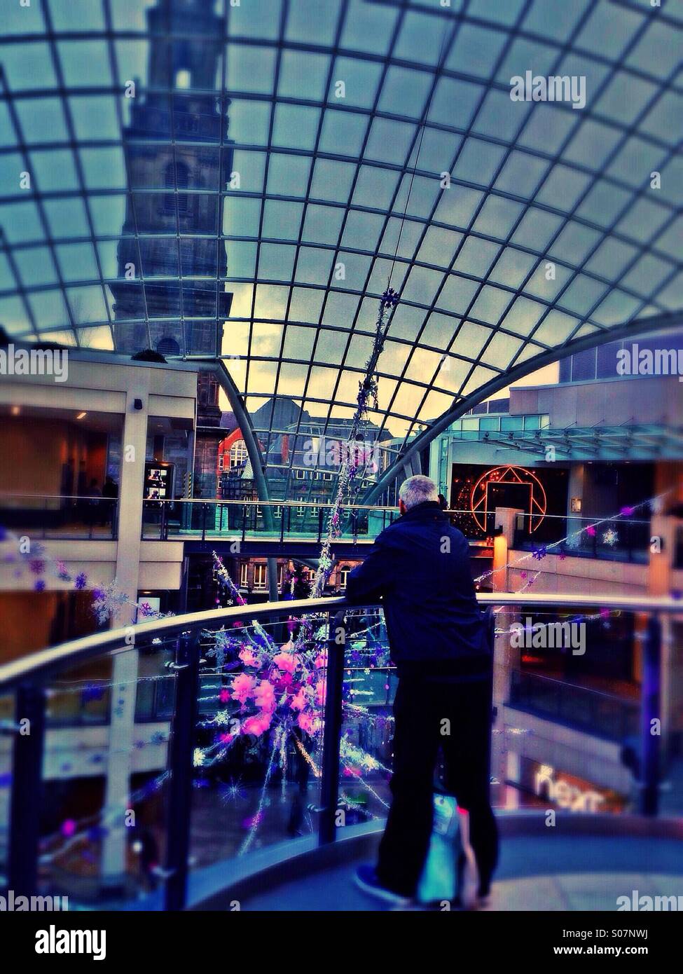 Roof structure leeds trinity centre hi-res stock photography and images ...