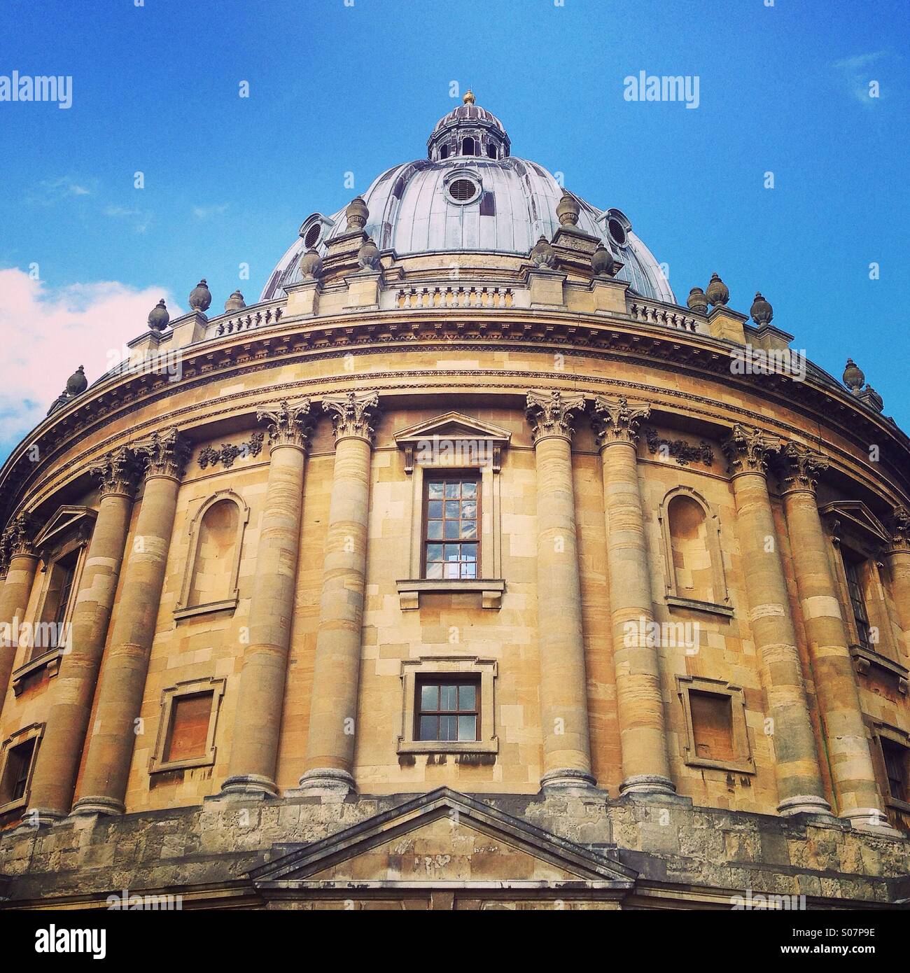 Radcliffe camera oxford university hi-res stock photography and images ...