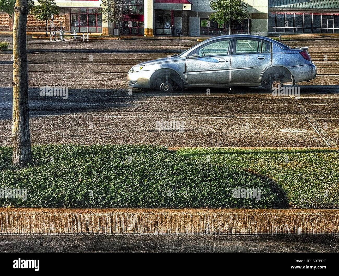 Missing wheels hi-res stock photography and images - Alamy