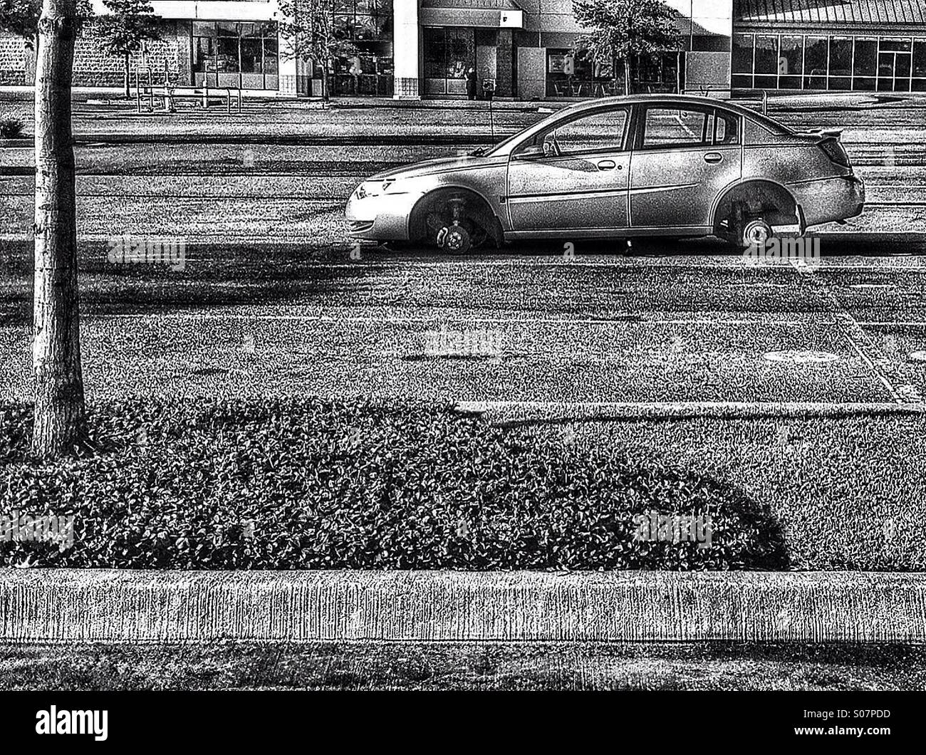 Missing wheels hi-res stock photography and images - Alamy