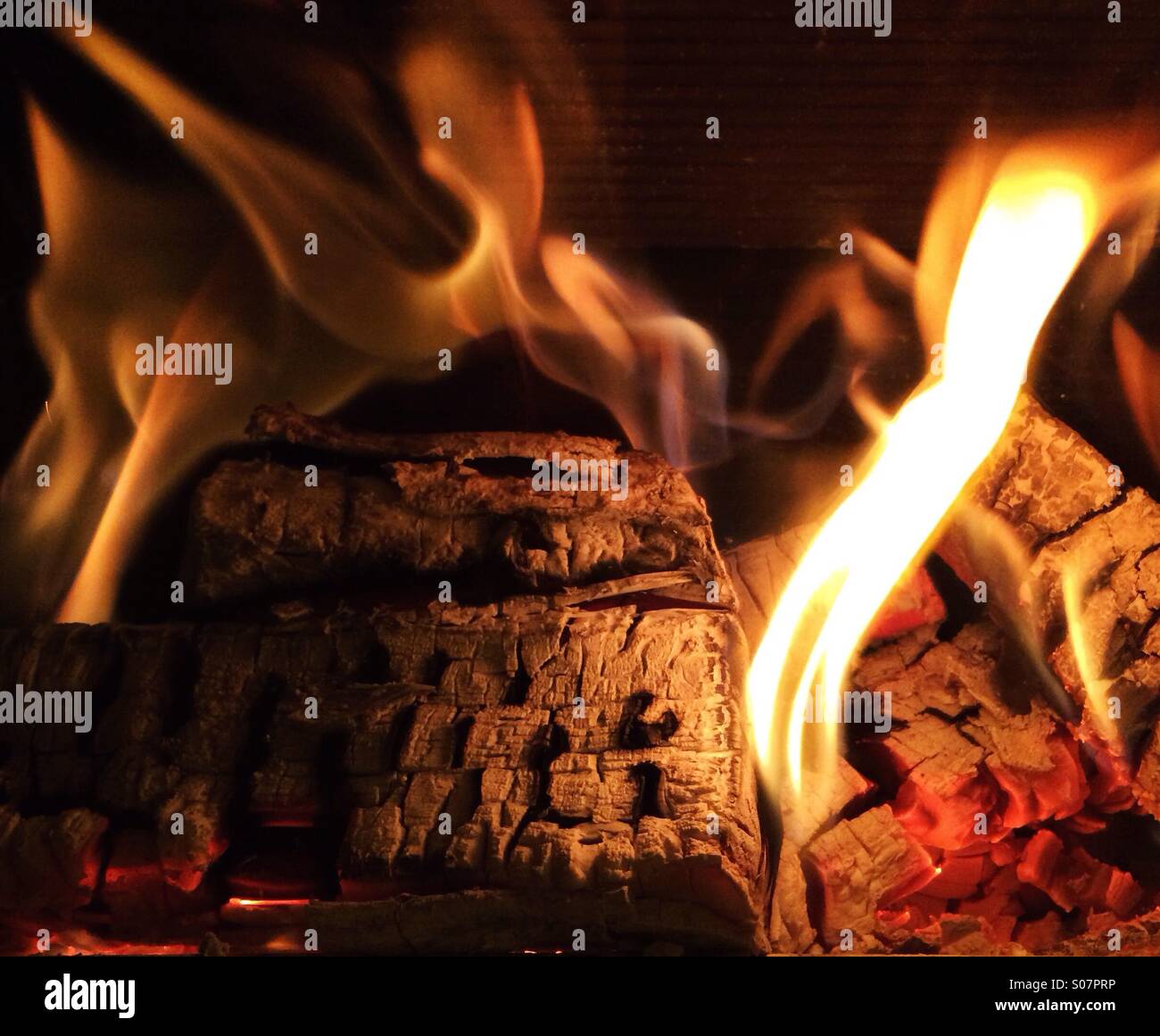 Homely fire hi-res stock photography and images - Alamy