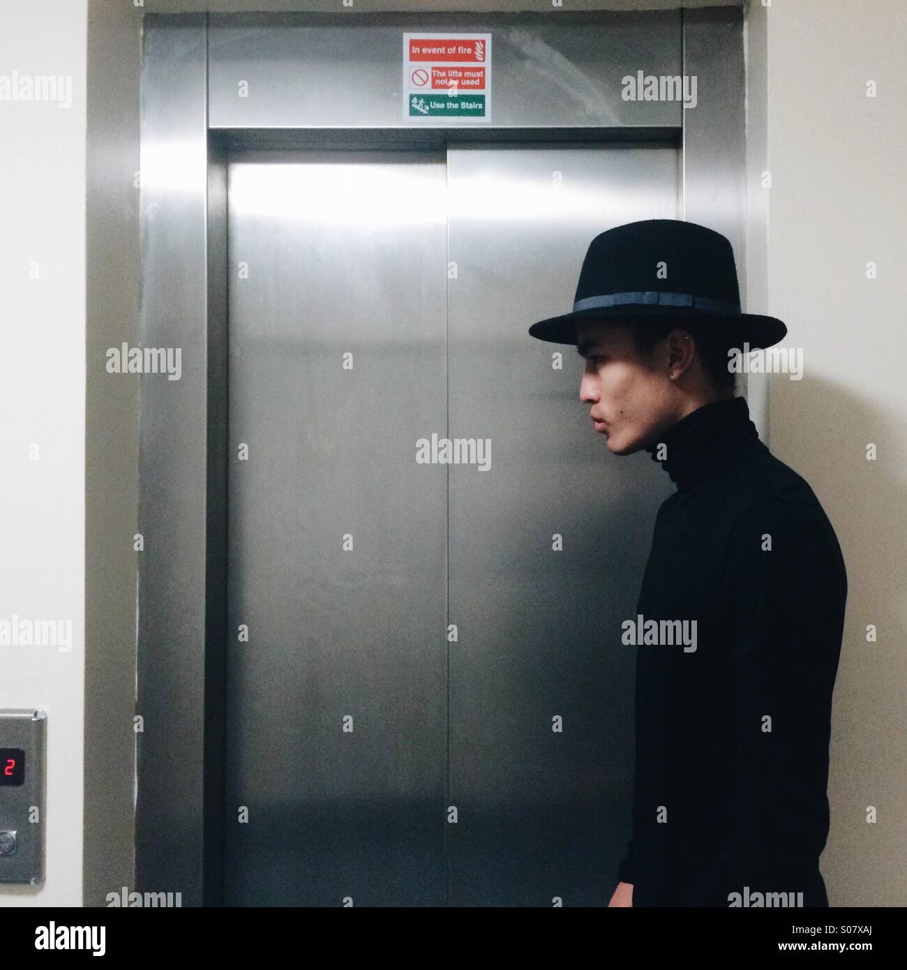 Dressing well is a form of good manners. This is a simply but well ...