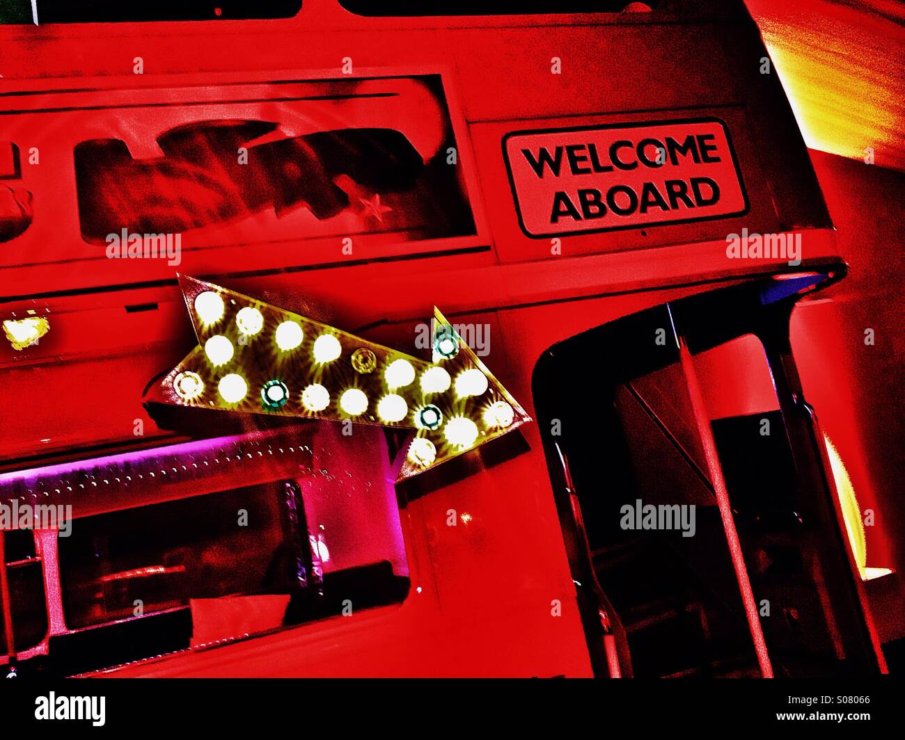 Arrow bus hi-res stock photography and images - Alamy