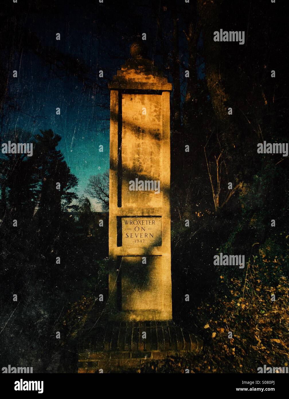 Graveyard shift hi-res stock photography and images - Alamy