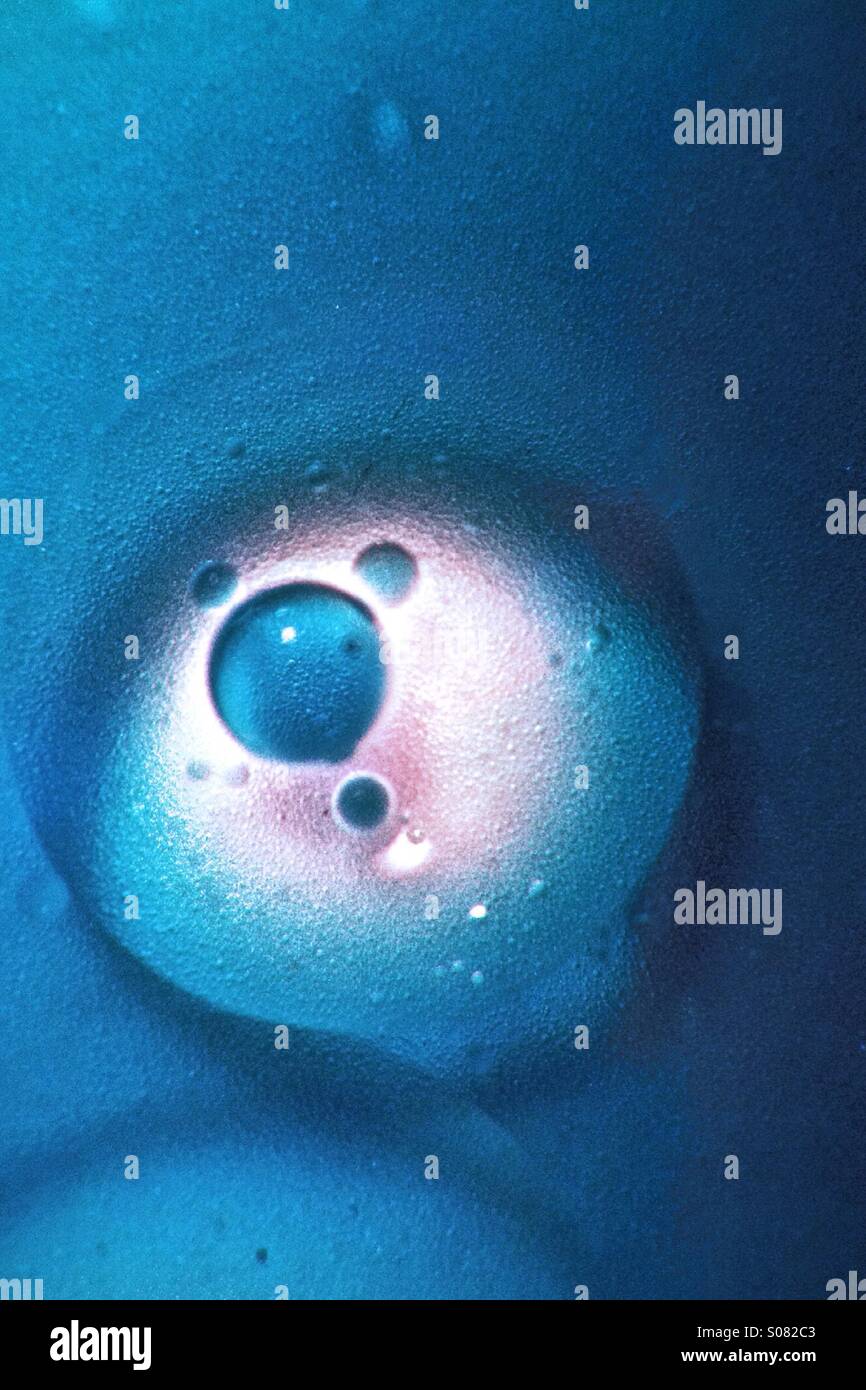 Oil shape smartphone stock photos and images - Alamy