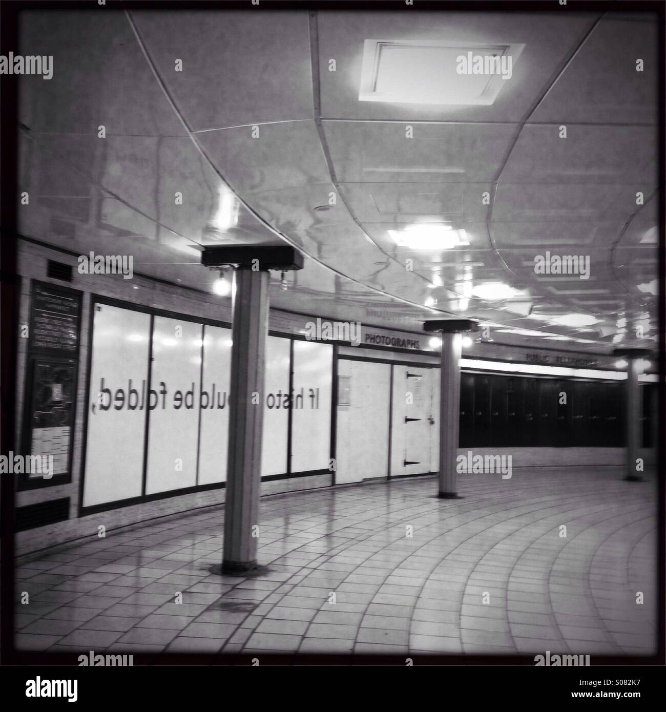 Empty tube station Stock Photo - Alamy