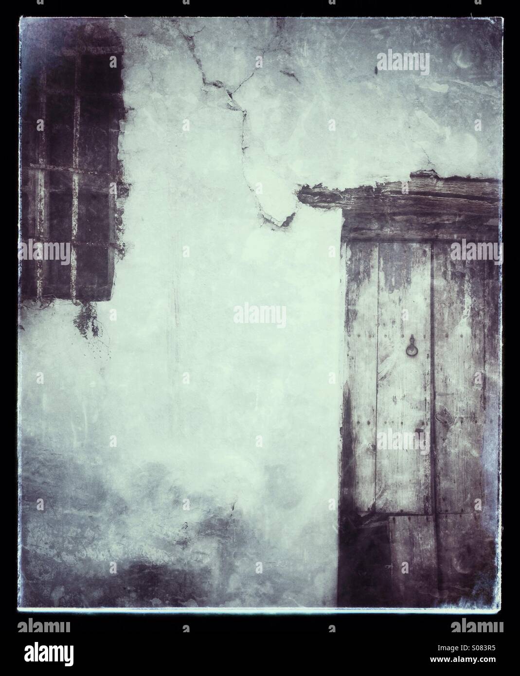 Front of very old decrepit house Stock Photo - Alamy