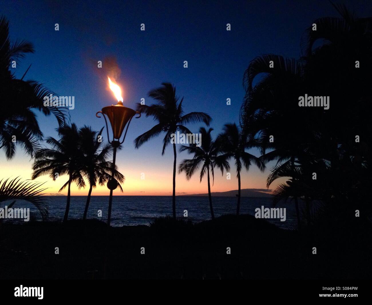 Tiki torch hi-res stock photography and images - Alamy