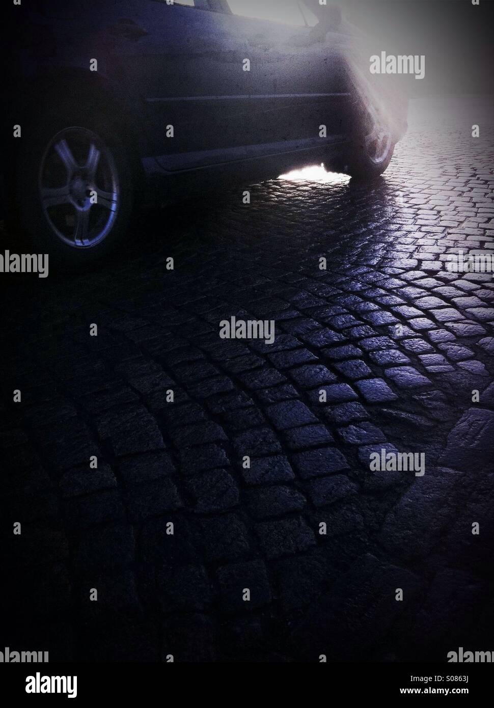 Pavements and streets hi-res stock photography and images - Alamy